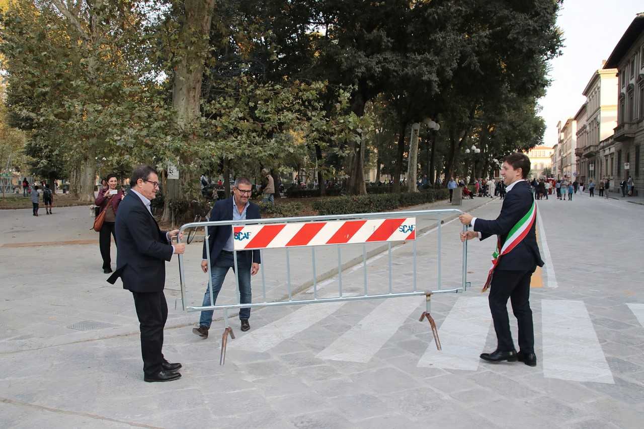 Inaugurata la nuova pavimentazione in piazza d'Azeglio e via della ...