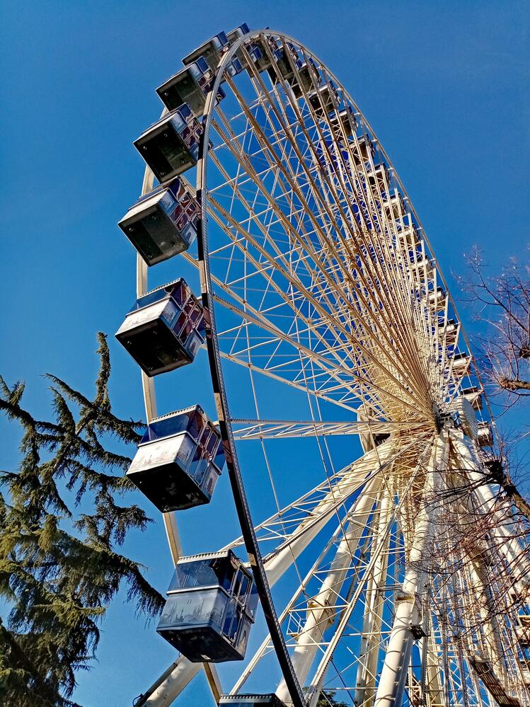 Fortezza: la ruota panoramica ha le sue cabine | LifeStyle FOTOGRAFIE