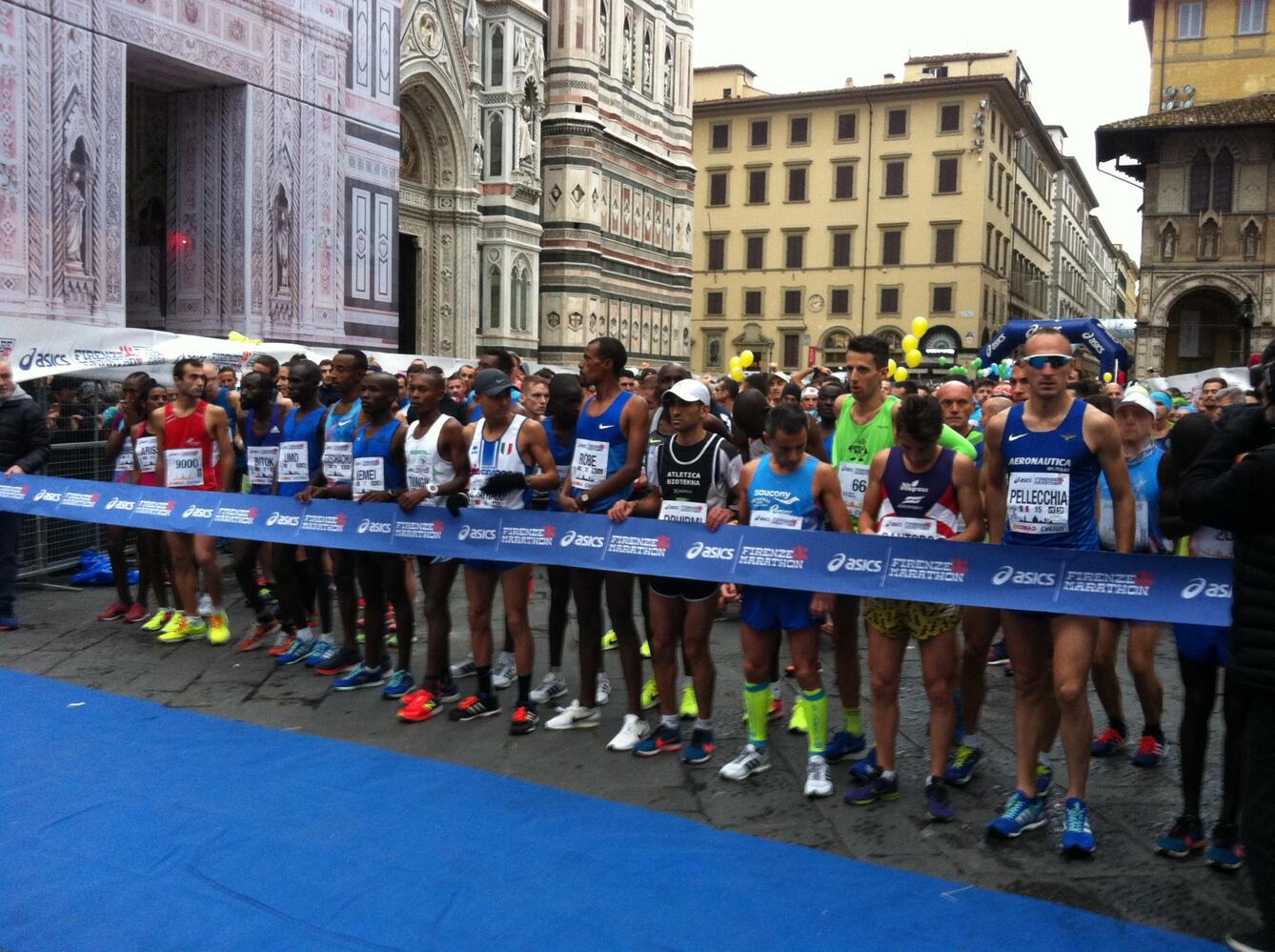 Firenze Marathon 2017, arrivo in volata tra pioggia e freddo • Nove da ...