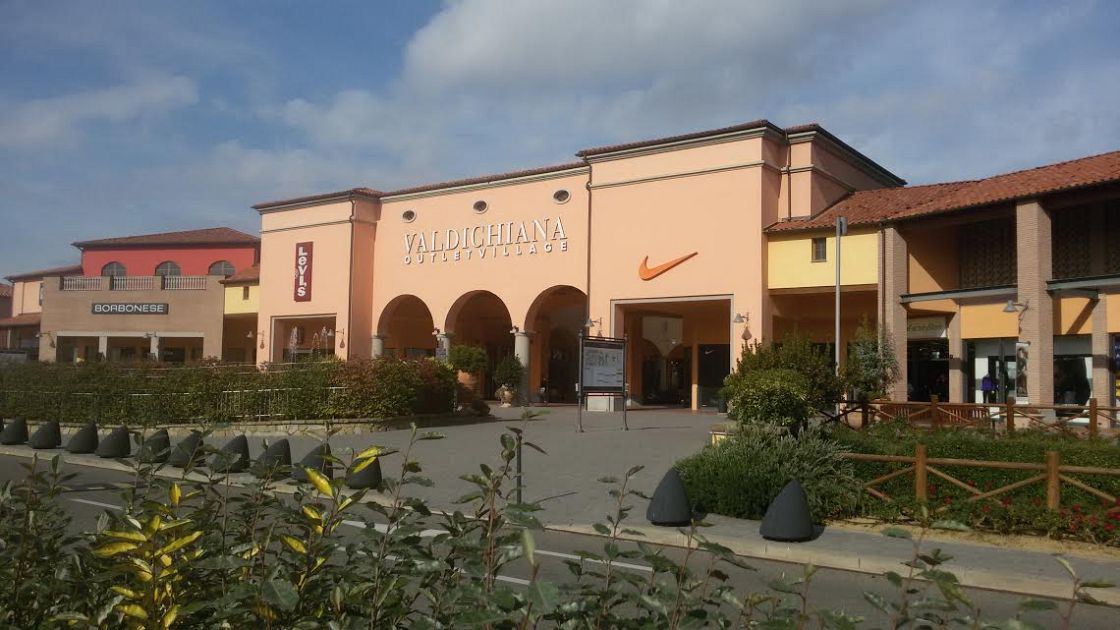 Saldi da Outlet con presenze da record • Nove da Firenze