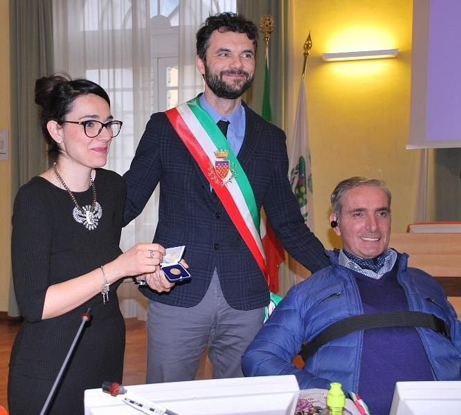Prato: targa al merito al maresciallo Giangrande • Nove da Firenze