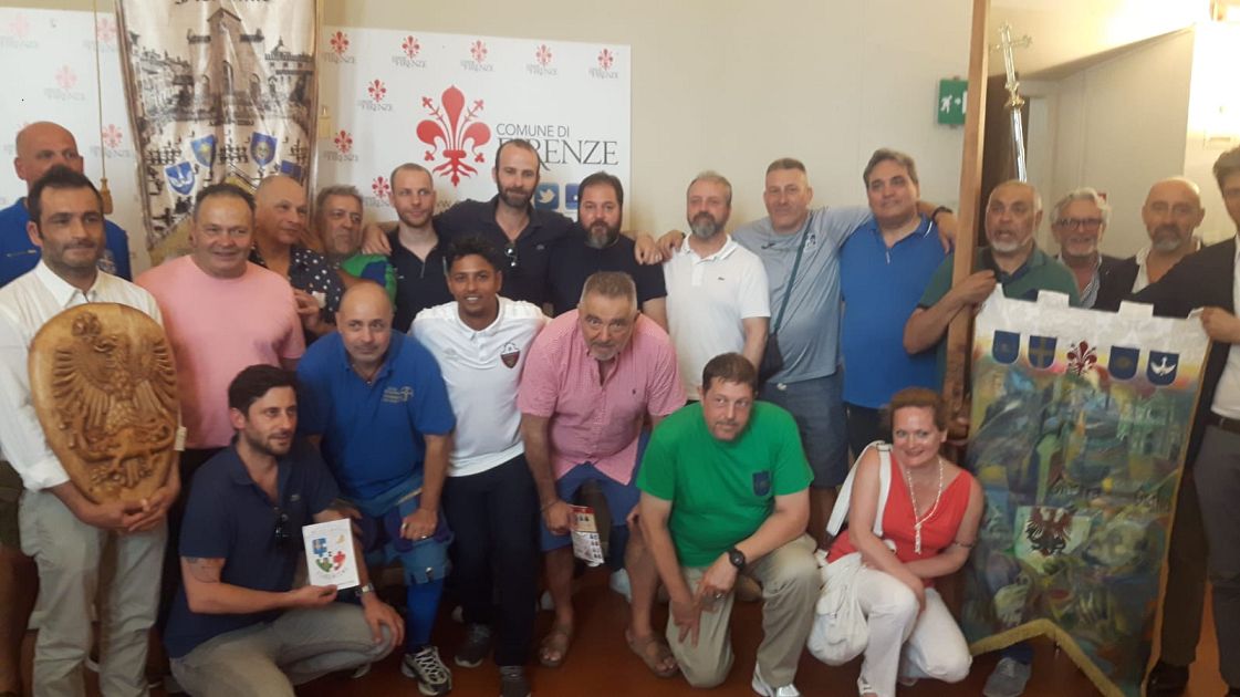 Le vecchie glorie in campo per l'Ant • Nove da Firenze