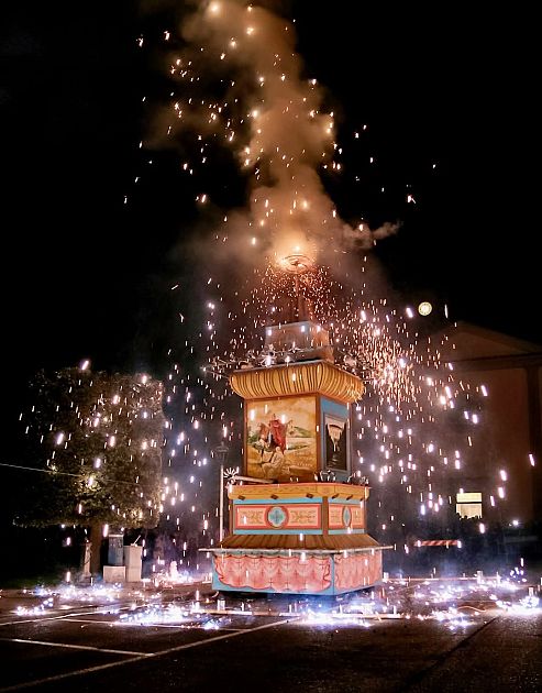 Rufina, lo Scoppio del carro 2025 • Nove da Firenze