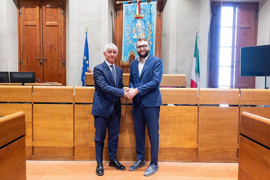 Empoli: il sindaco Mantellassi ha ricevuto in Comune il ministro Abodi ...