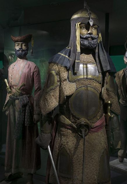 Islam: Armi e Armature dalla collezione di Frederick Stibbert • Nove da ...