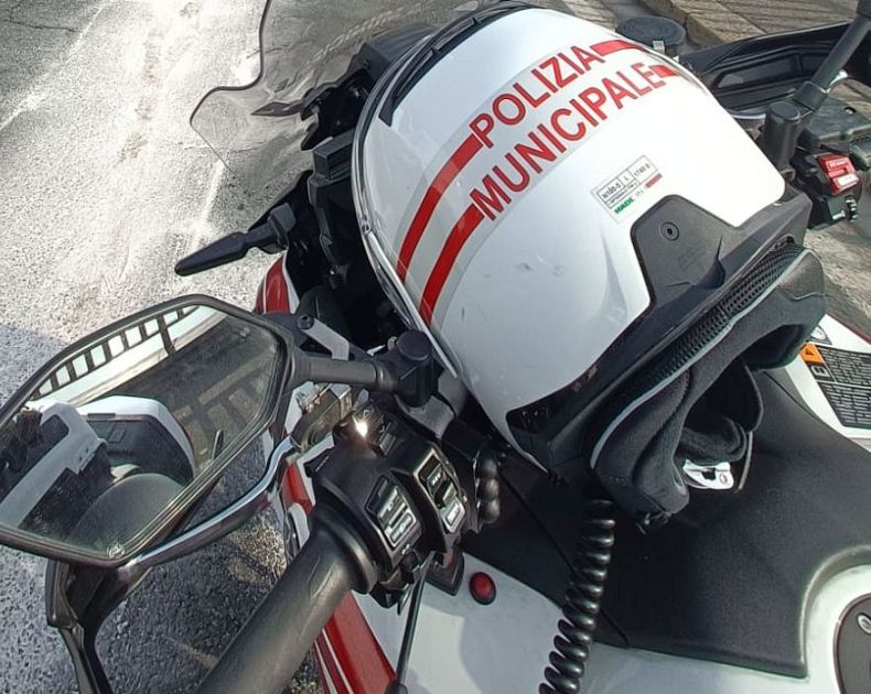Divieti di sosta a Firenze, più controlli: l'annuncio del Comune • Nove ...