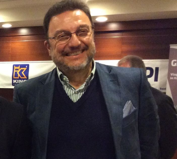Regolamento caddy e risciò, i dubbi Confcommercio • Nove da Firenze