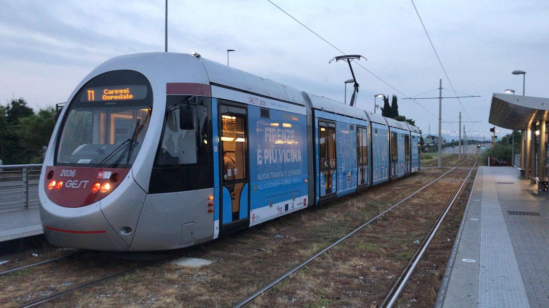 Tramvia: ripreso ieri sera il transito a Novoli • Nove da Firenze