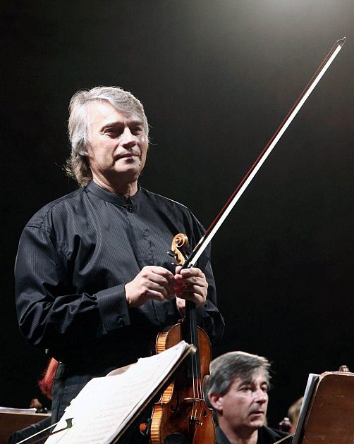 Boris Belkin in concerto con la Sofia Festival Orchestra diretta da ...
