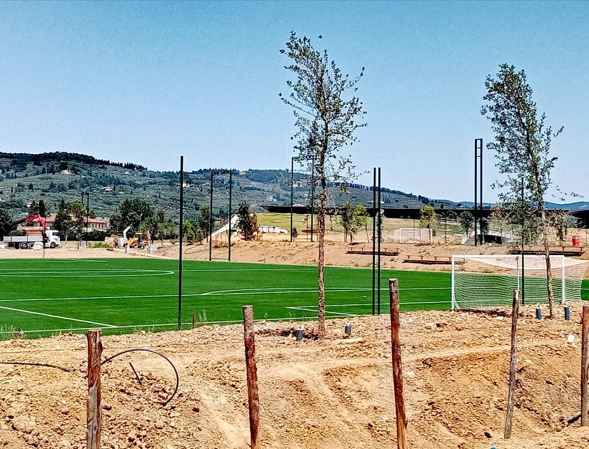 Viola Park, che meraviglia: alcune foto dalla strada • Nove da Firenze