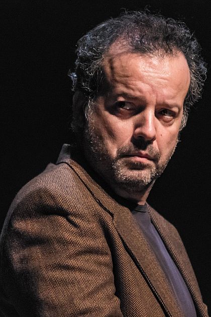Mario Perrotta presenta il nuovo spettacolo al Teatro delle Arti di ...