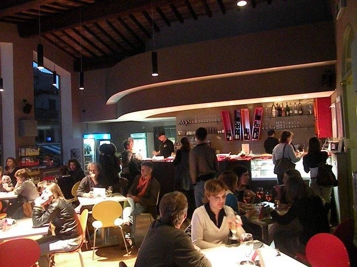 Bar, in 10 anni, 10,6% di imprese in più. Cala il fatturato, non l ...